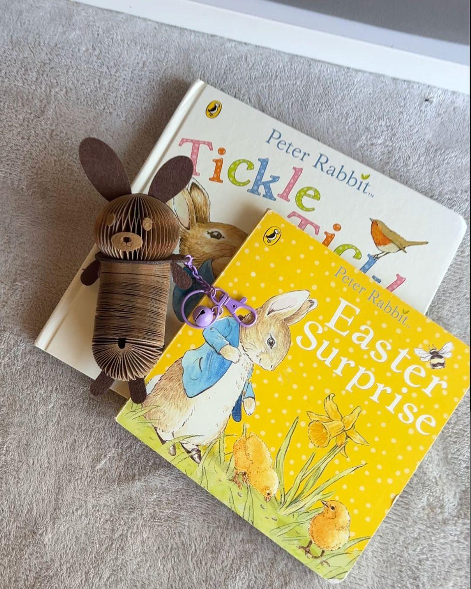 Roxy the Rabbit Paper Slinky Charm – Paper Pops