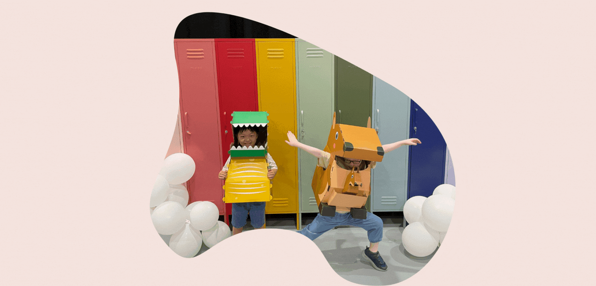 Interactive Cardboard Playscreen Fairytale Castle – Paper Pops
